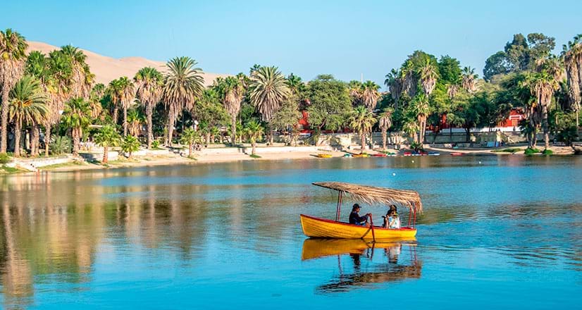 Lake Huacachina conservation area: Emerald of the desert