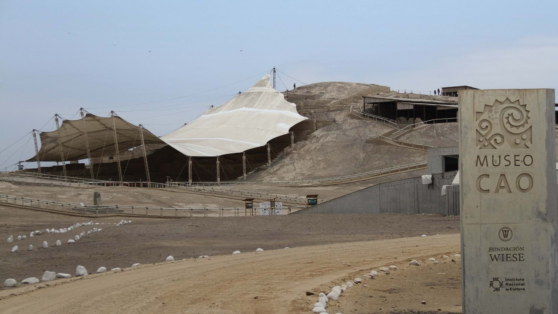 El Brujo, surviving the passage of time