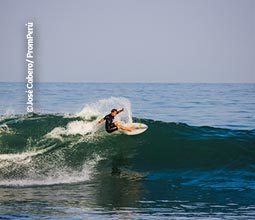 Surfer à Piura