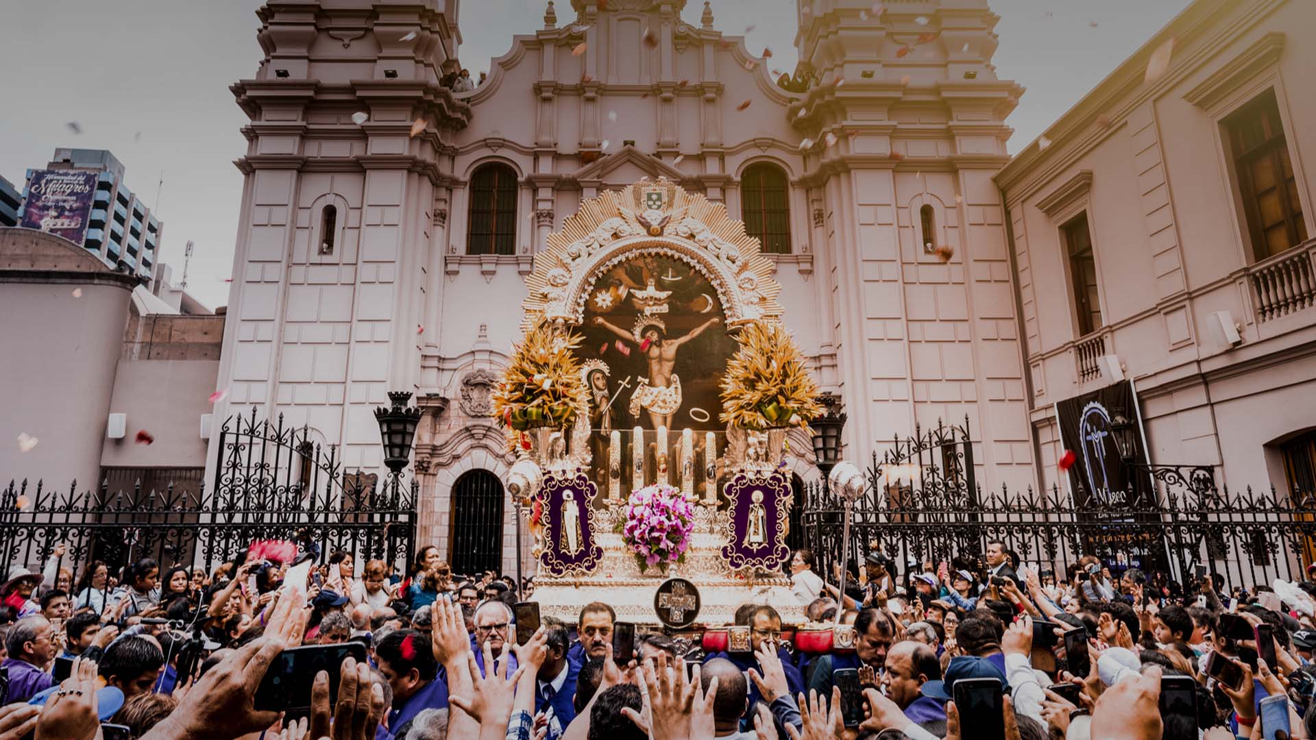 Señor de los Milagros, la festividad religiosa más importante de la ... Señor de los Milagros, la festividad religiosa más importante de la ...