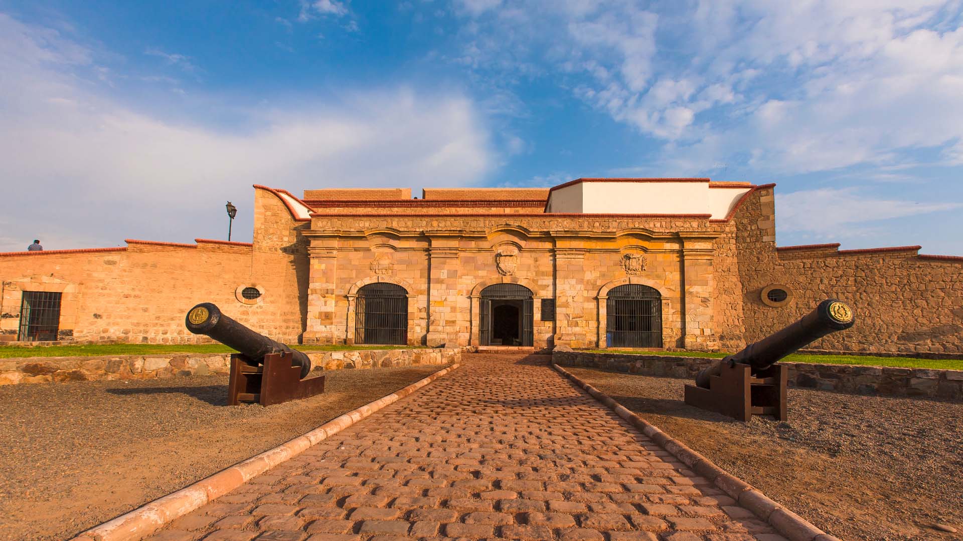 Real Felipe, una de las fortalezas más importantes de América