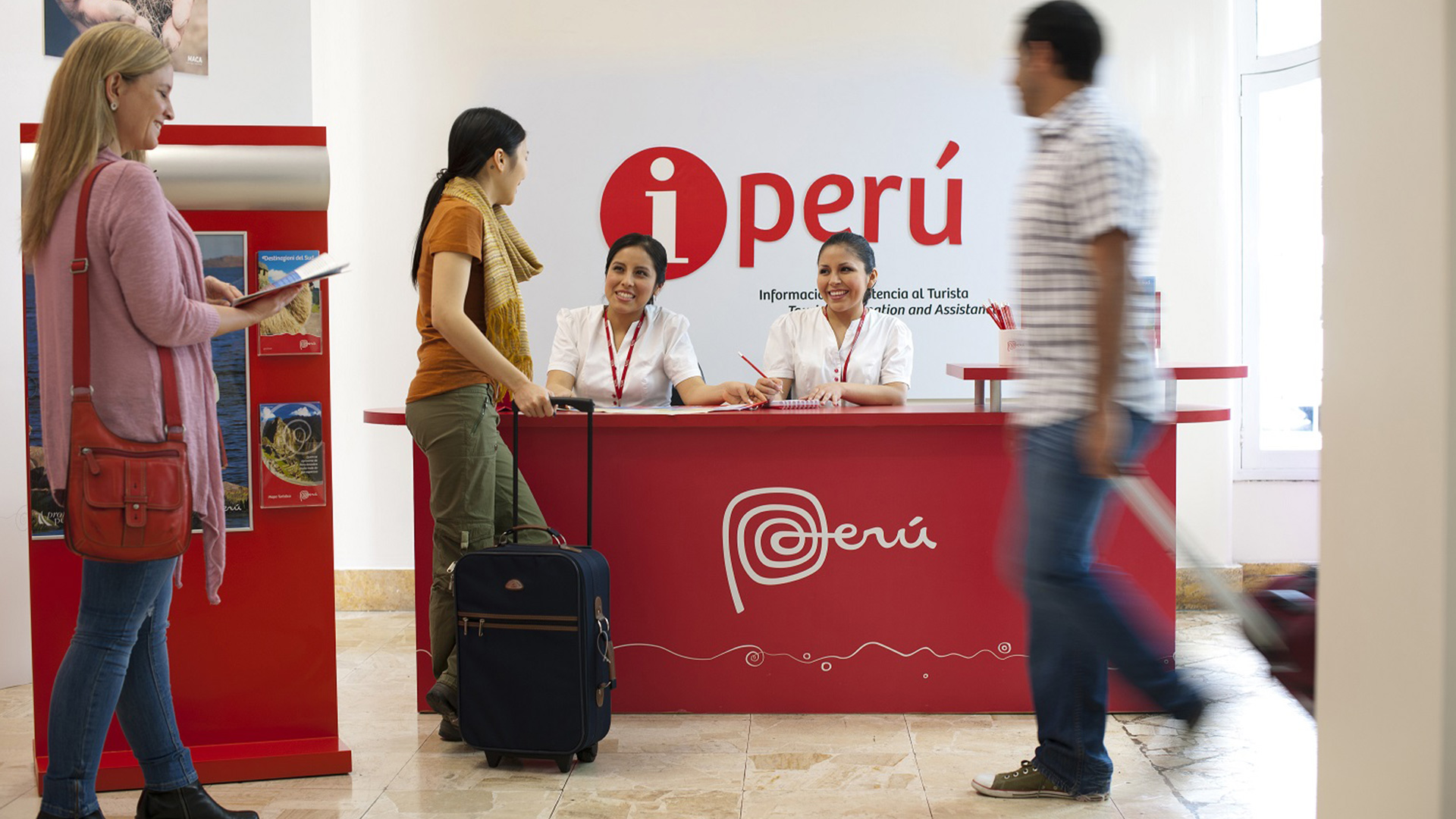 IPerú lança novo número de WhatsApp para orientar turistas